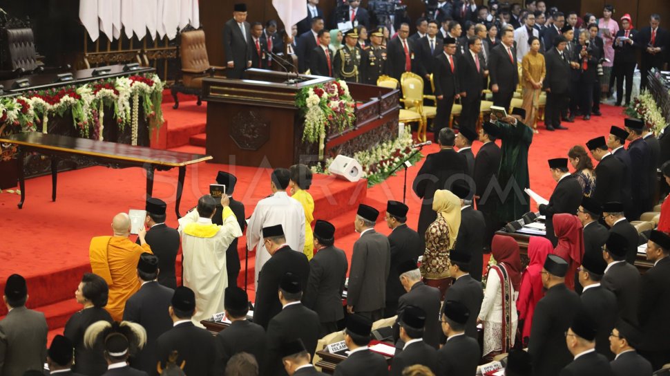 575 politisi dilantik jadi anggota DPR periode 2019-2024