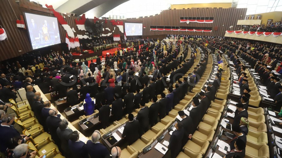 575 politisi dilantik jadi anggota DPR periode 2019-2024