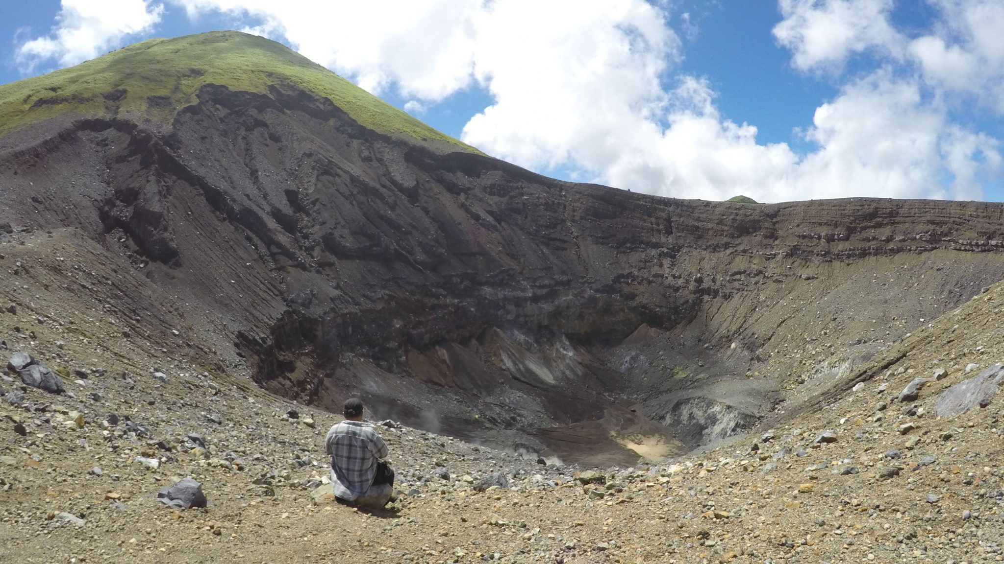 FOTO: Gunung Lokon, lokasi favorit pendakian yang mudah dijangkau